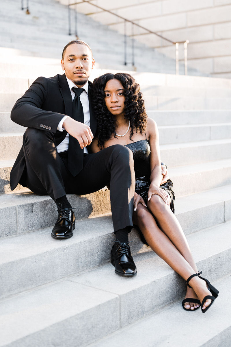 A Photographer’s Guide to How to Pose for Engagement Photos ...